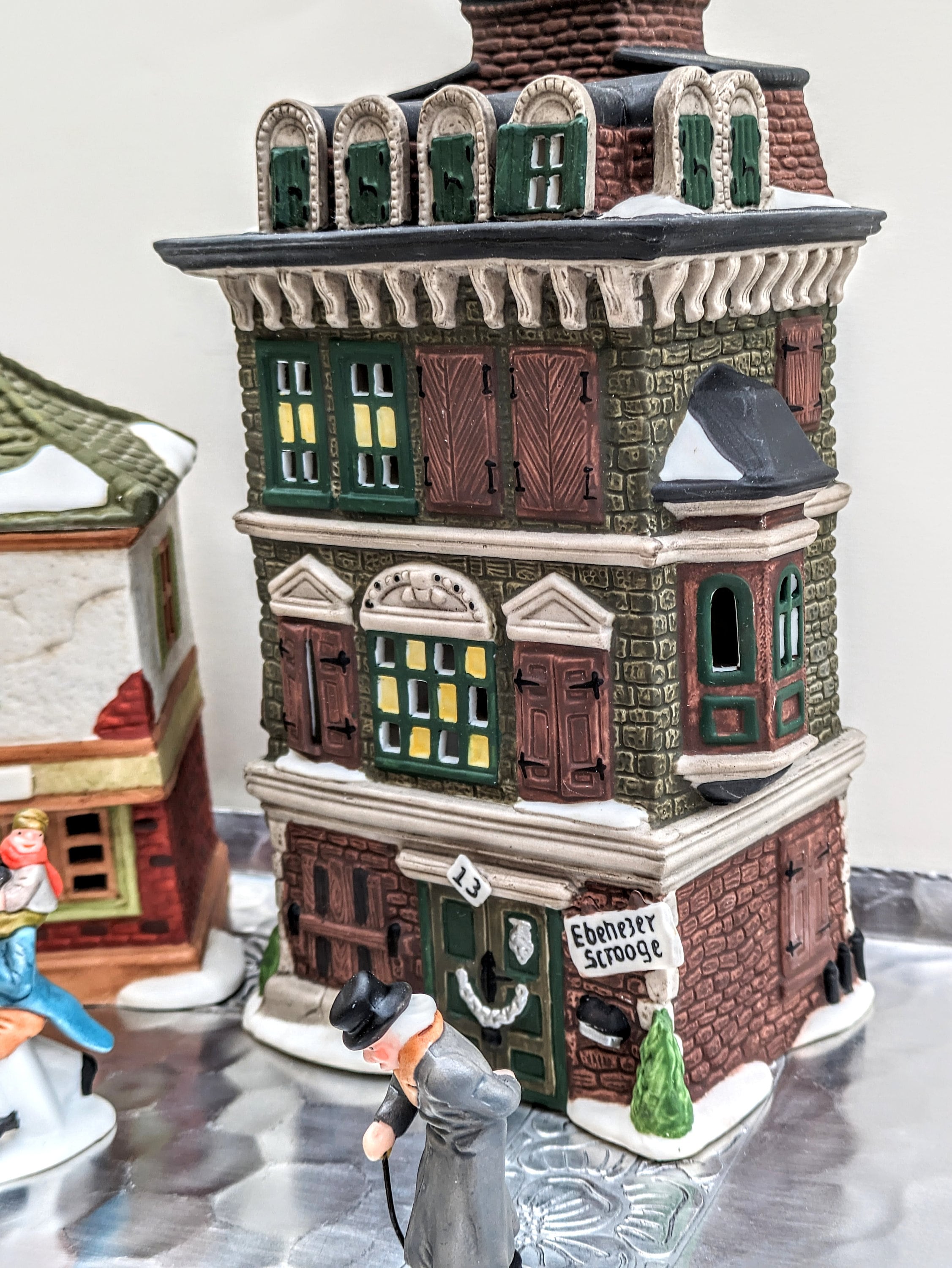 Dept. 56 Bundle Christmas Carol Series-the Flat of Ebenezer Scrooge ...