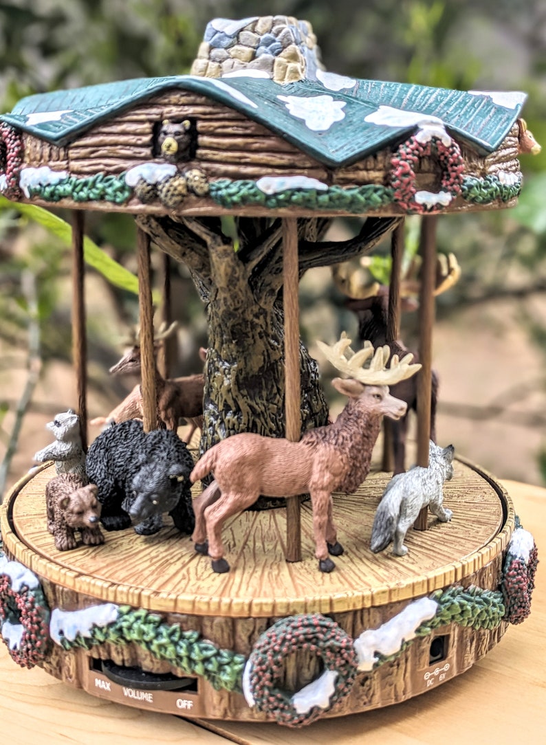 Mr. Christmas "the Carousel" Vintage North Lodge Carousel Enthusiast ...
