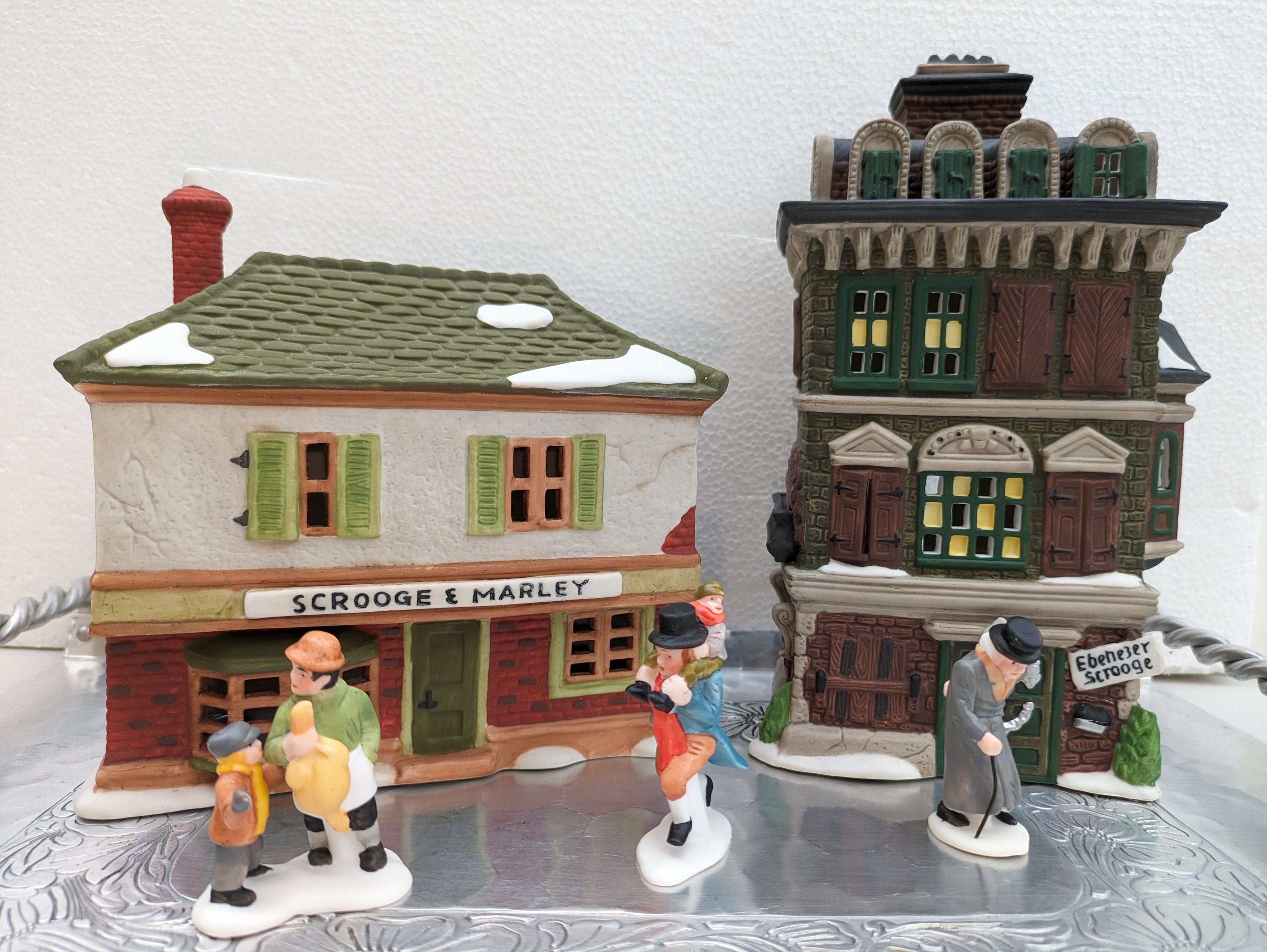 Dept. 56 Bundle Christmas Carol Series-the Flat of Ebenezer Scrooge ...
