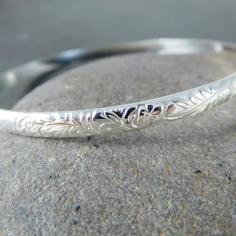Pattern Bangle - Etsy