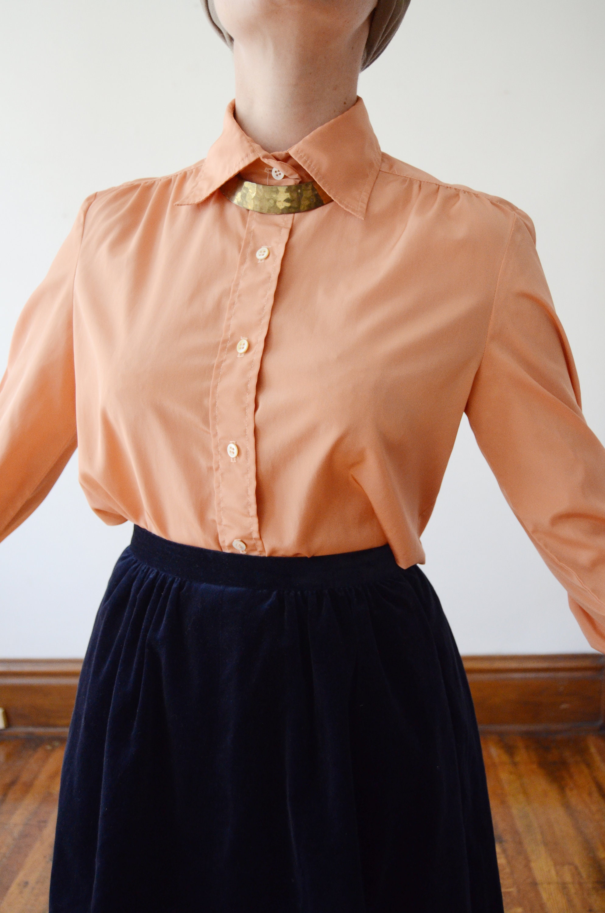 70s/80s Silky Peach Blouse - S/M