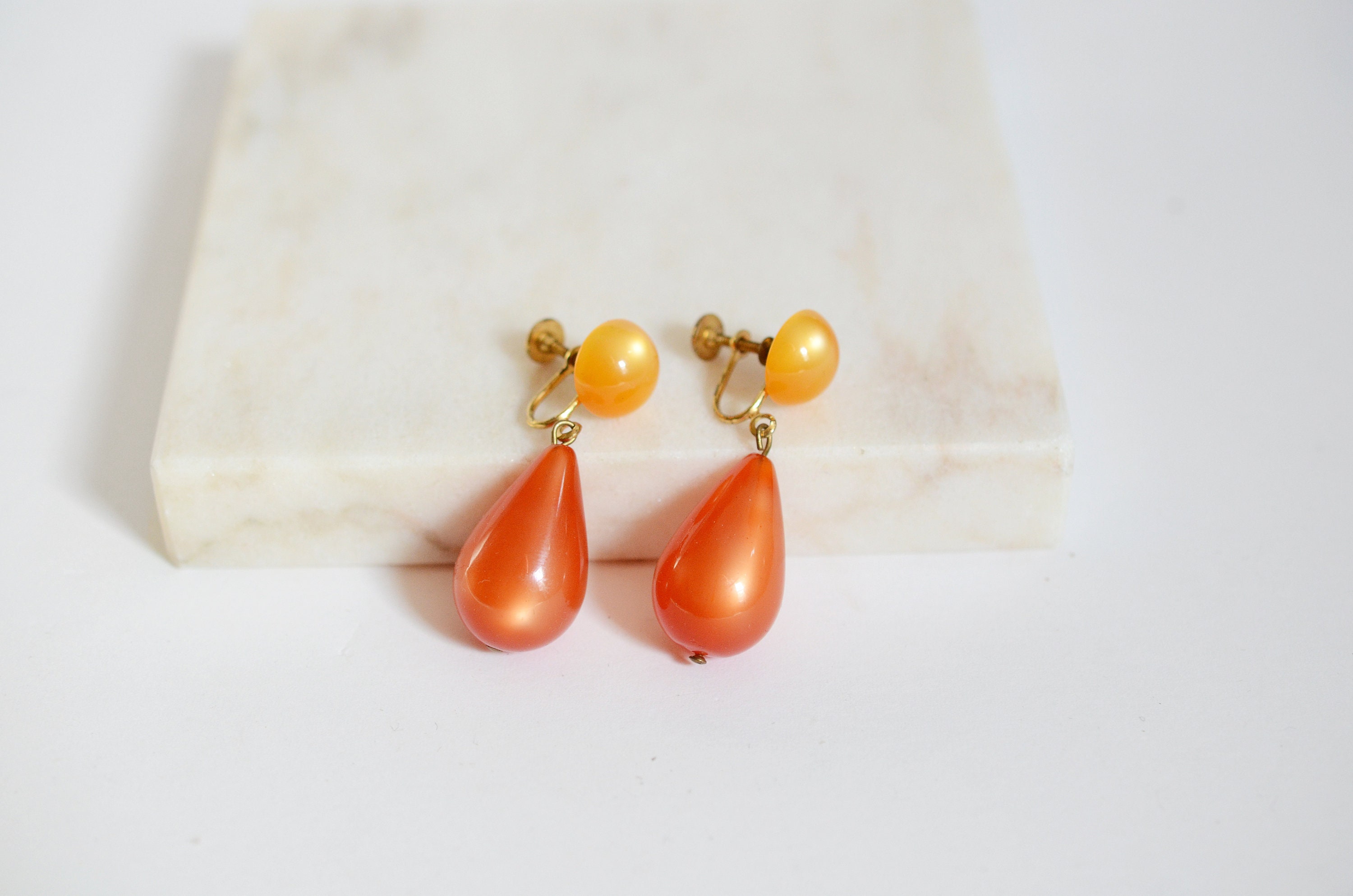 Screw back 1960s Orange Tear Drop Earrings