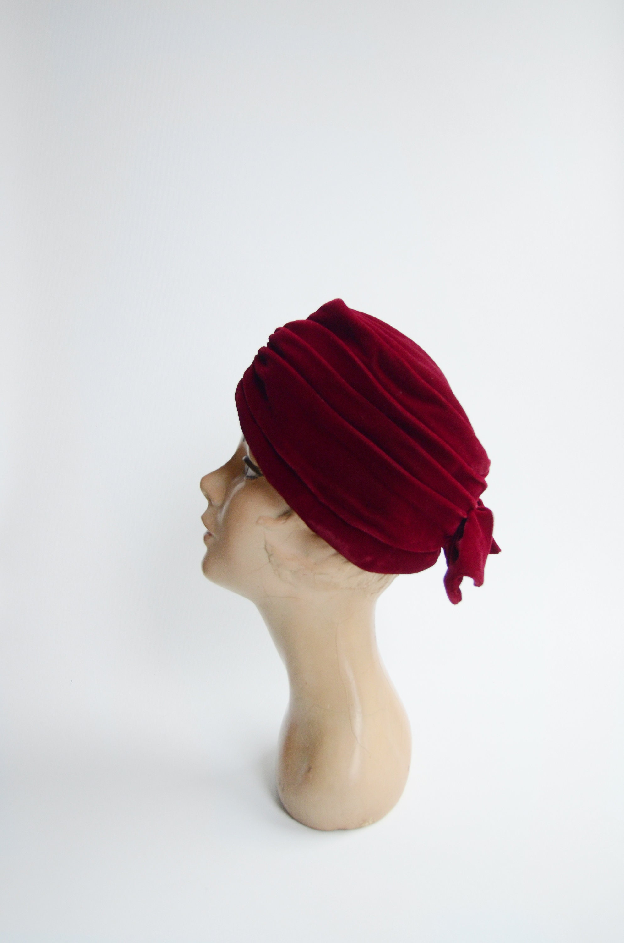 1960s Structured Velvet Turban