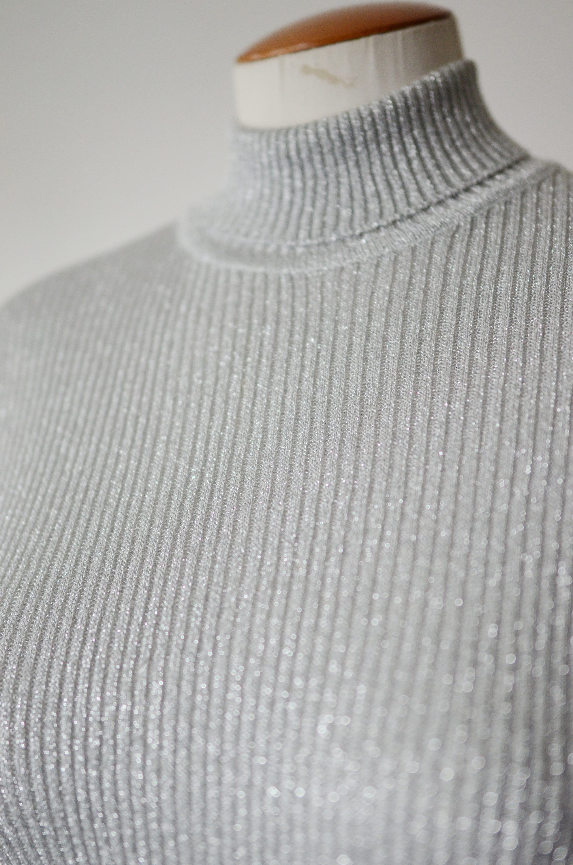 1970s Silver Metallic Turtleneck - M