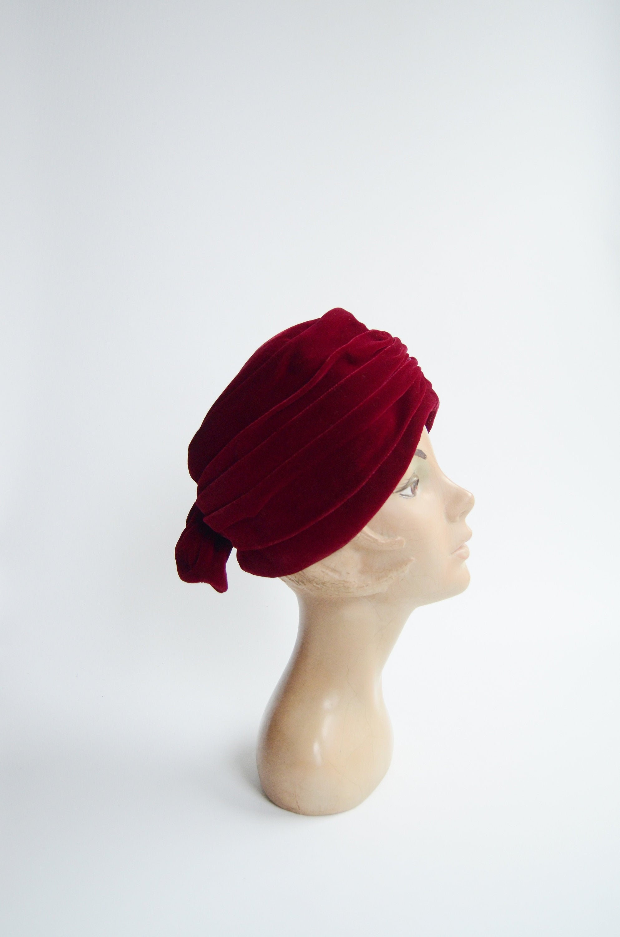 1960s Structured Velvet Turban