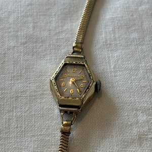 Antique 1938 10 K Gold Woman’s Bulova Wrist Watch - Etsy
