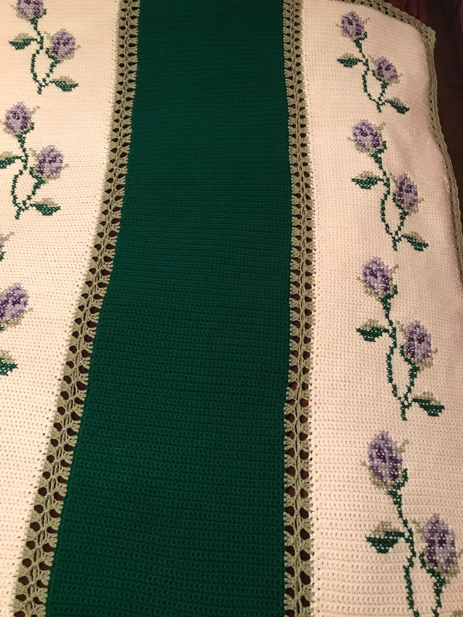 Lavender Roses Crochet Throw Blanket With Green Trimming - Etsy