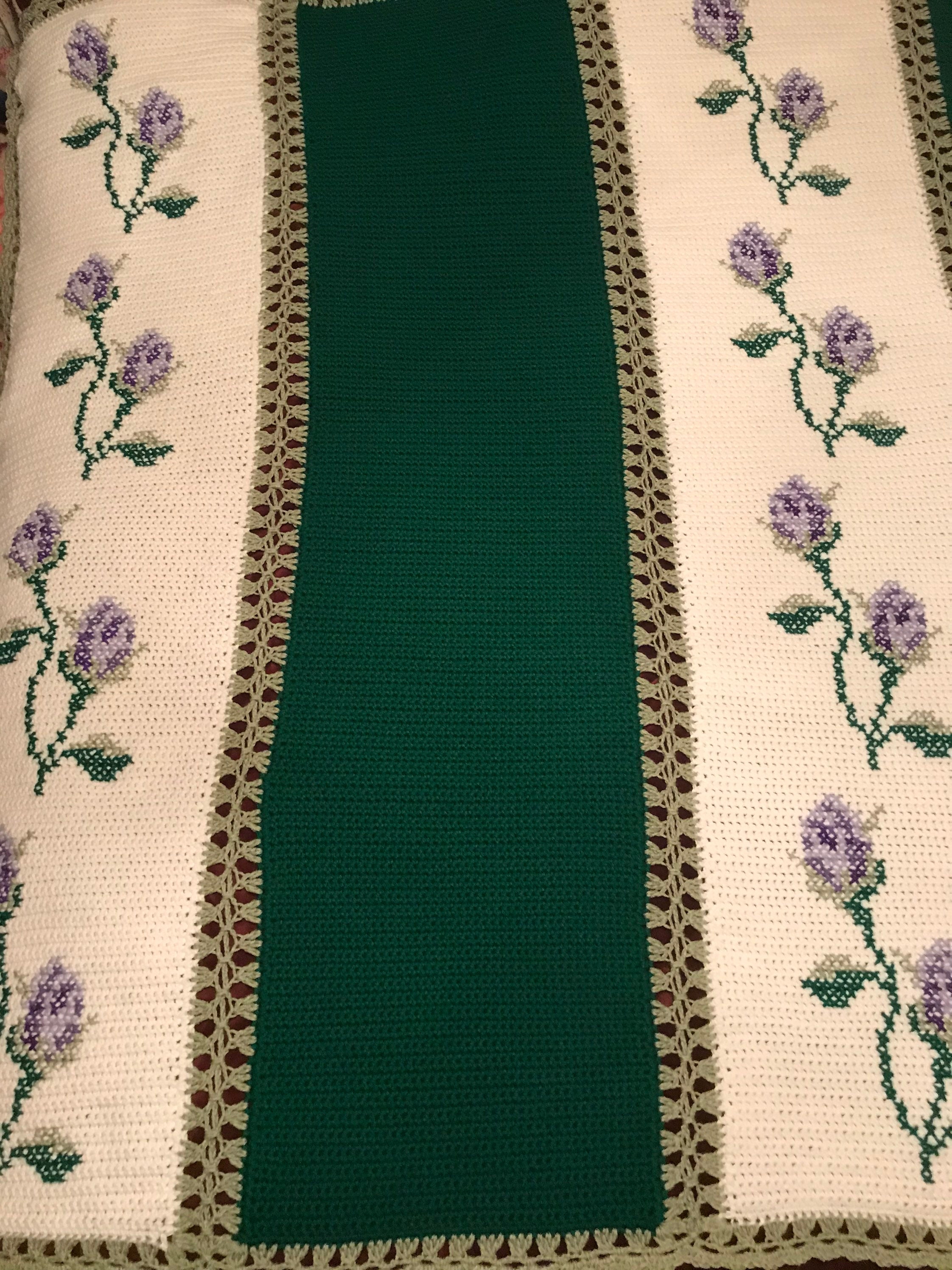 Lavender Roses Crochet Throw Blanket With Green Trimming - Etsy