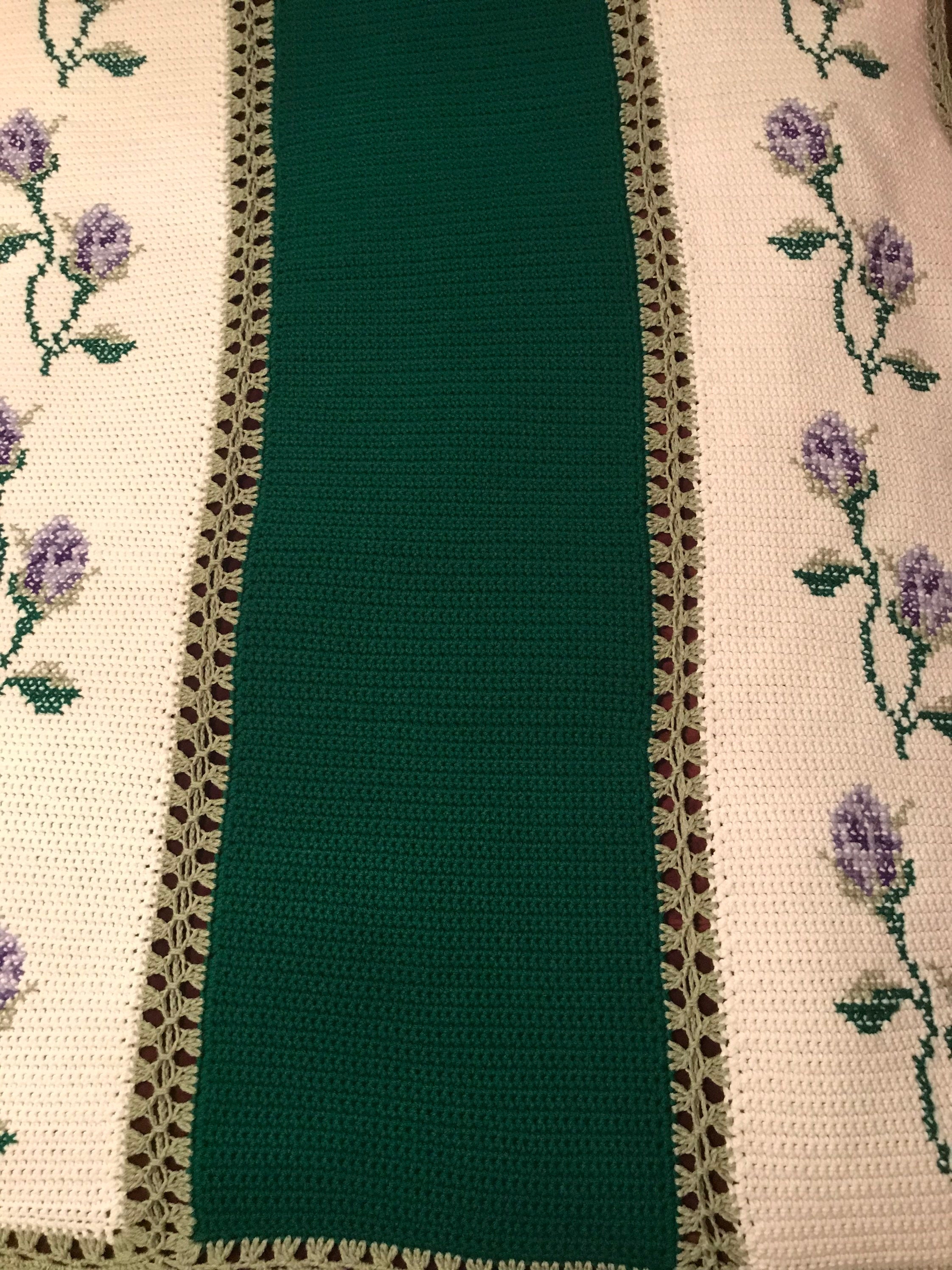 Lavender Roses Crochet Throw Blanket With Green Trimming - Etsy