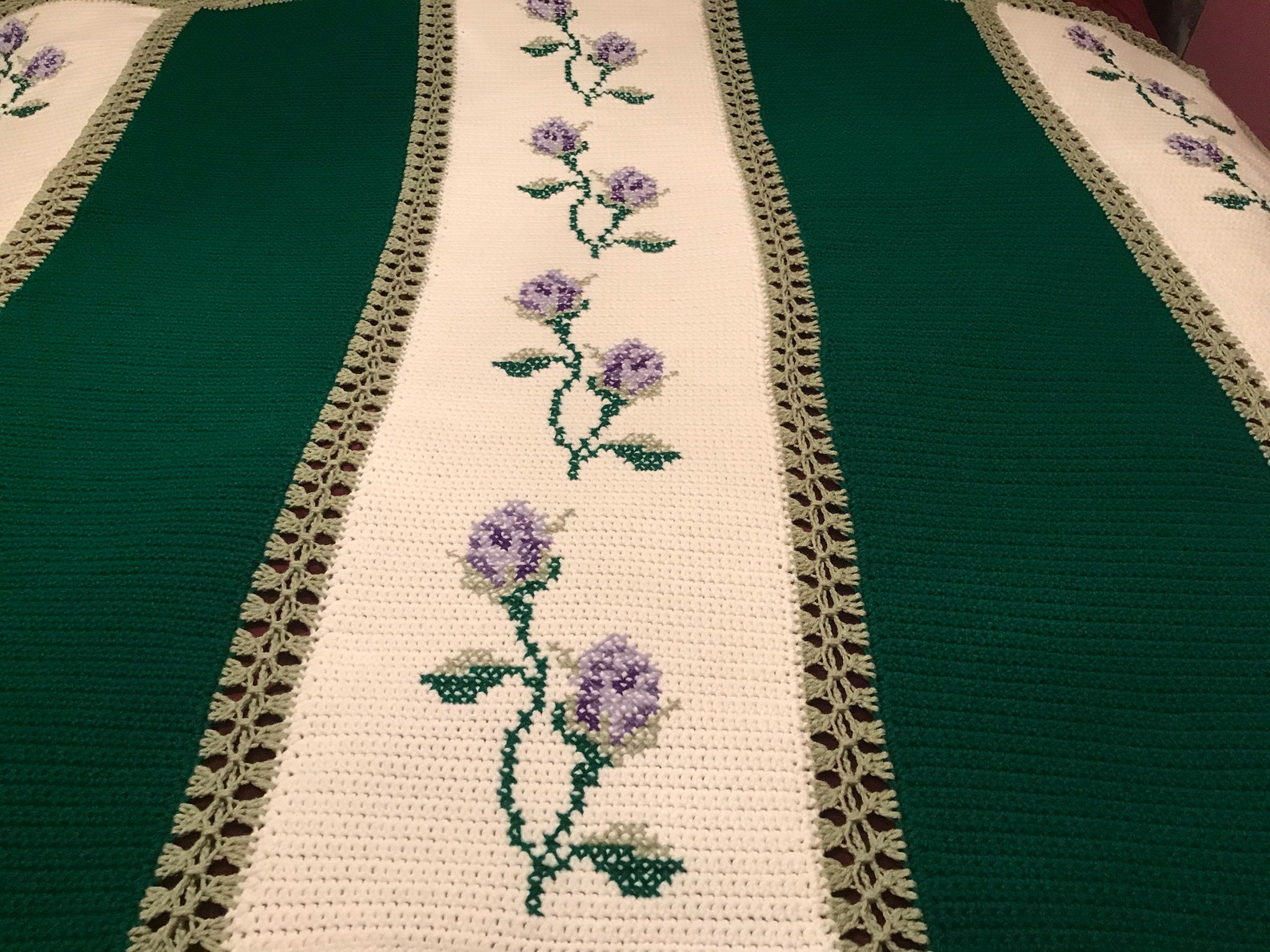 Lavender Roses Crochet Throw Blanket With Green Trimming - Etsy