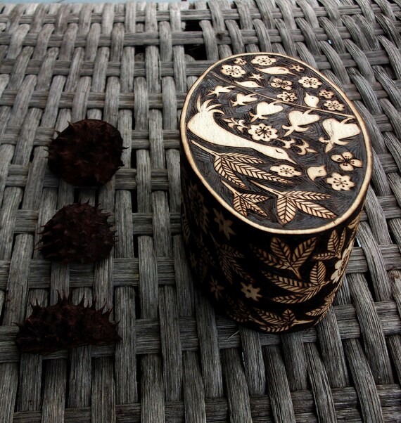 Items similar to small hinged oval box on Etsy