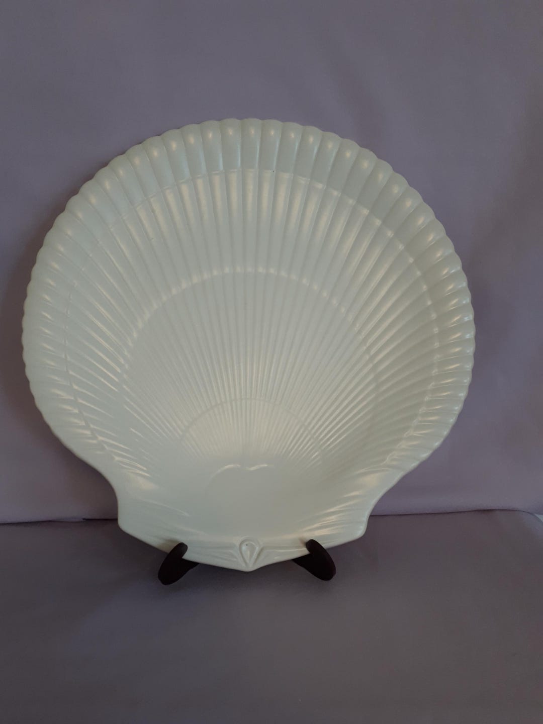 Vintage Scallop Shell Plate in Nautilus Pattern by Wedgwood of Etruria ...