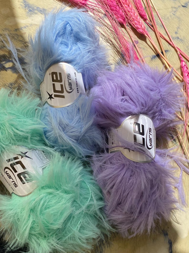Faux Feather Fur Yarn, Ice Yarns, Soft Plush Yarn, Crochet Yarn, Fluffy ...