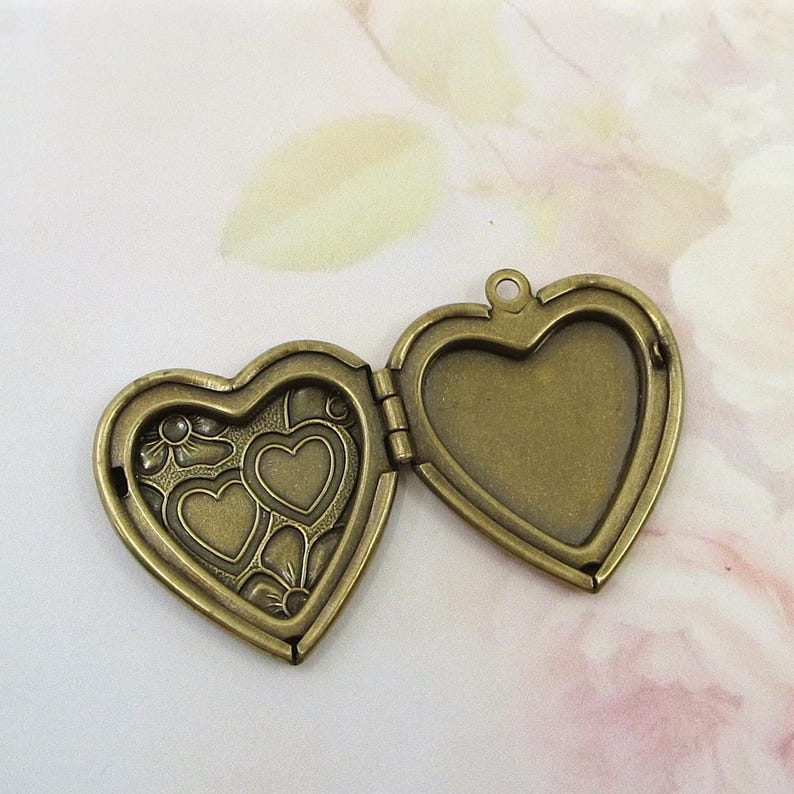 Brass Heart Locket, Flower Heart Locket, US Made, Antiqued Brass, 28mm ...