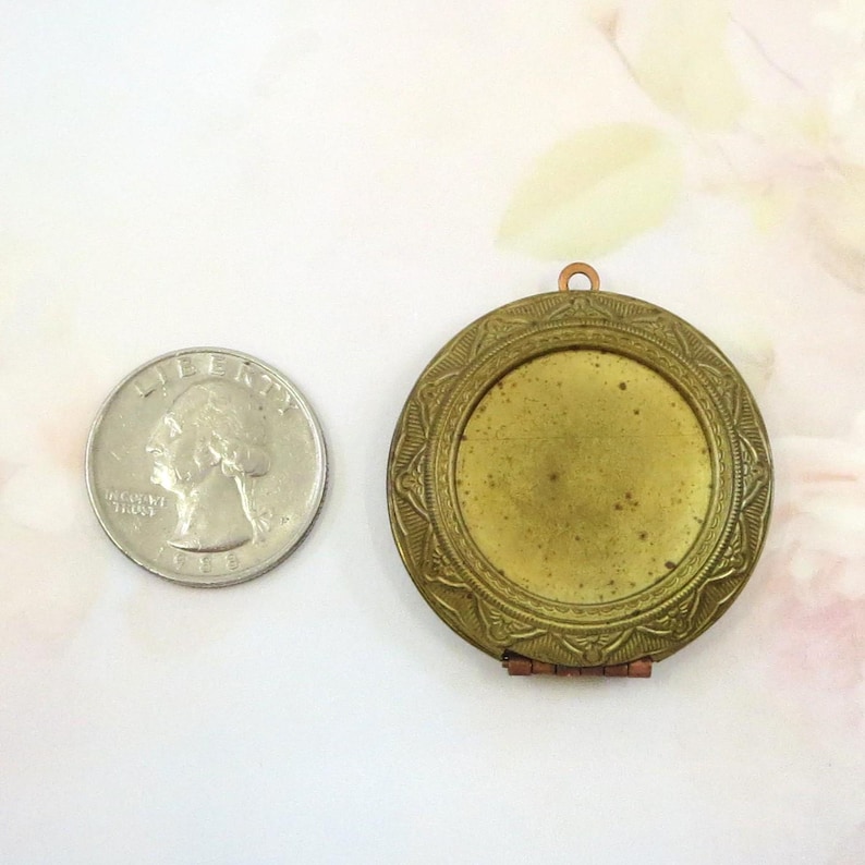 Vintage Brass Locket, 25mm Front Insert Setting, 1 Piece - Etsy