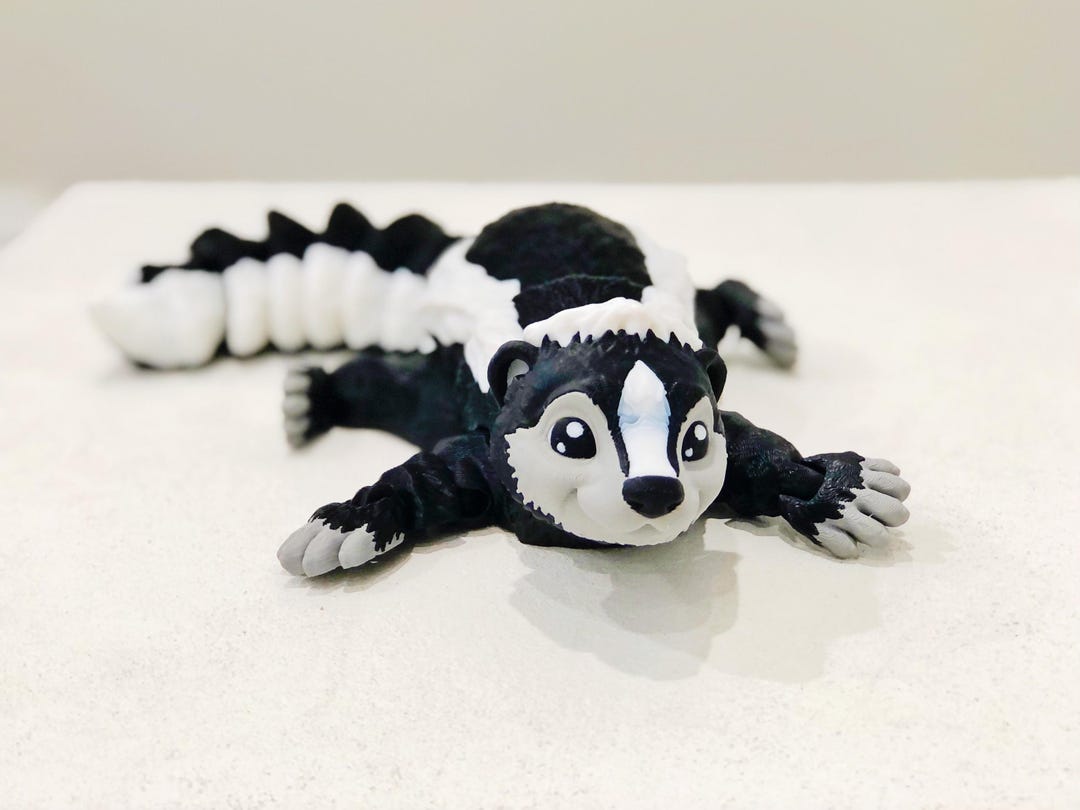 Articulated 3d Printed Skunk - Fidget Toy - Desk Toy - Skunk Toy - Zoo ...