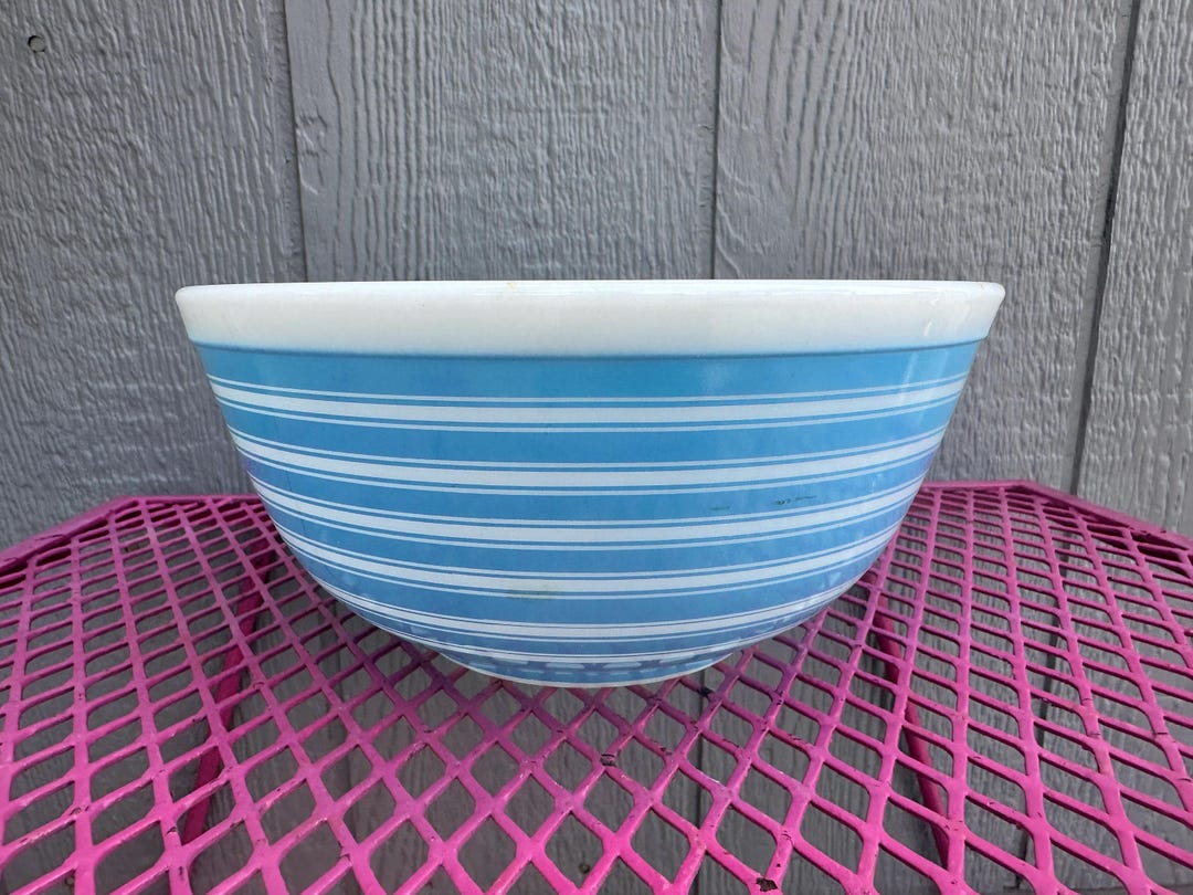 Vintage Pyrex Blue Rainbow Stripe Mixing Bowl 403 - Etsy