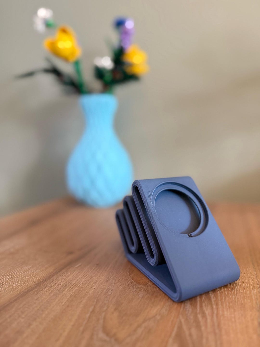 Minimalistic Magsafe Phone Stand for All Phones Including iPhone ...