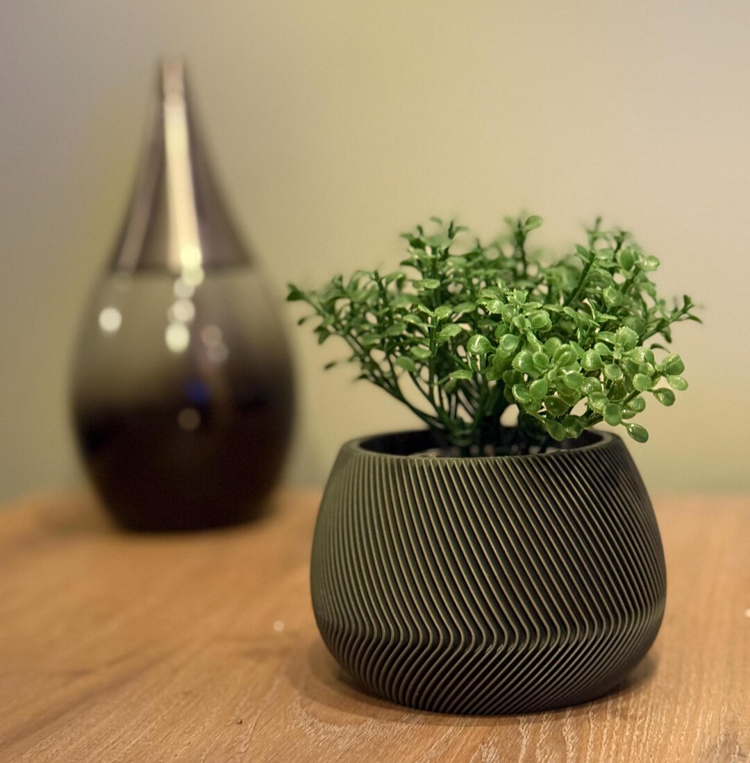 Modern Diagonal Lines Angle Planter Plant Pot Vase | Perfect Gift ...