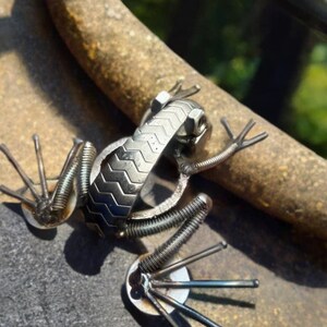 Metal Frog - Etsy