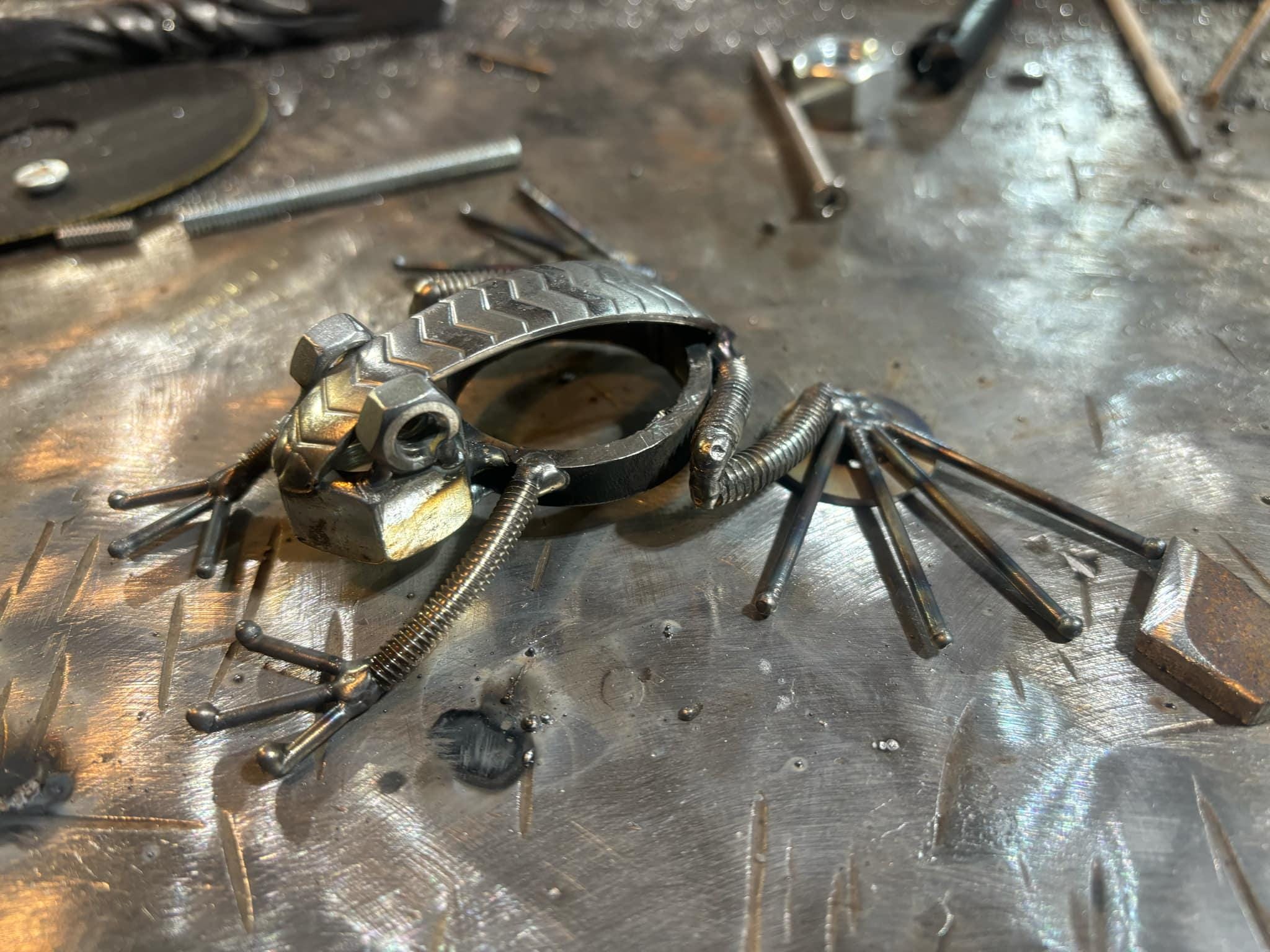 Metal Frog - Etsy