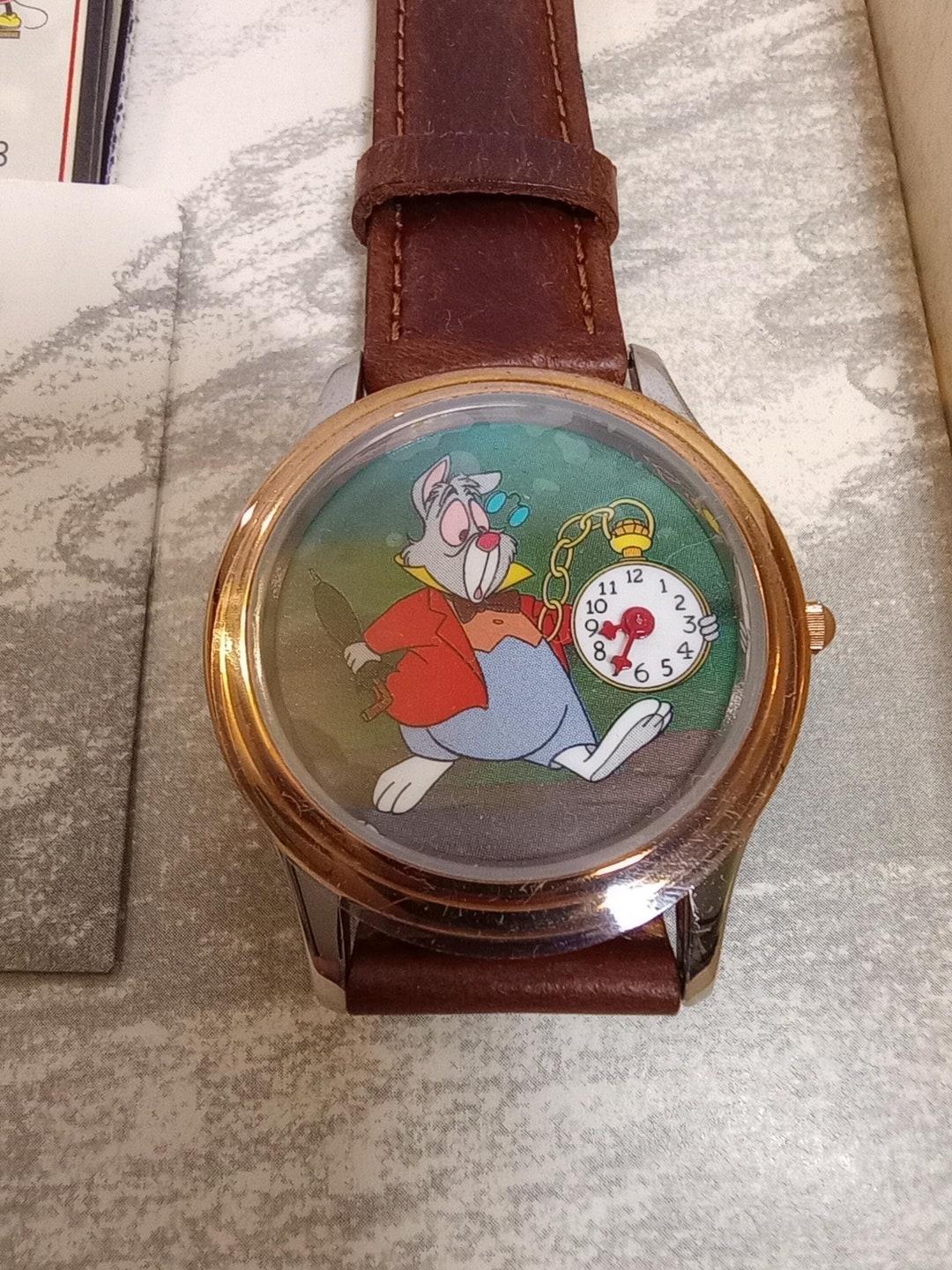 Disney Alice in Wonderland White Rabbit Watch Collector's Club Series ...