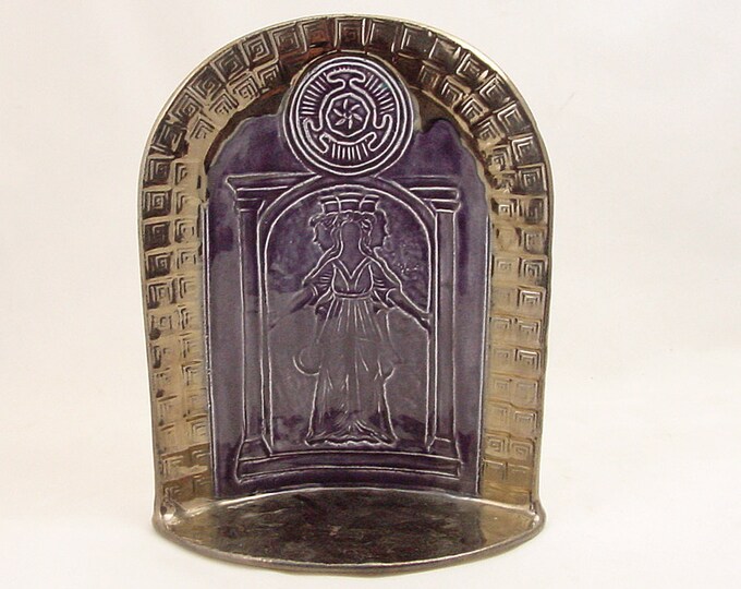 Hecate (hekate) Goddess Shrine - Handmade Ceramic Pottery - Etsy