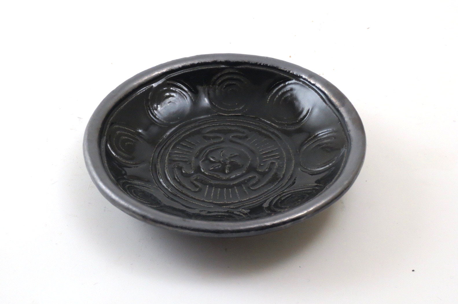Greek Goddess Hecate Hekate's Wheel Offering Bowl in Black and Silver ...