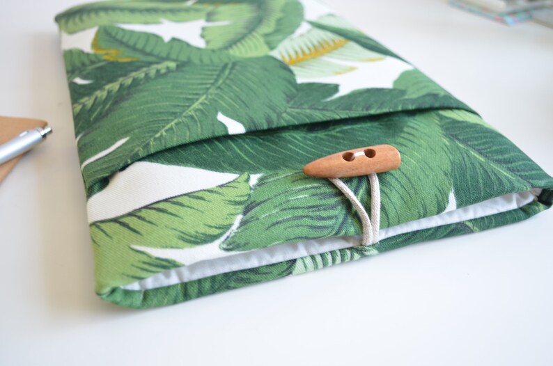 Custom Fit iPad Sleeve Case, Padded With Pocket - Island Hopping - Etsy