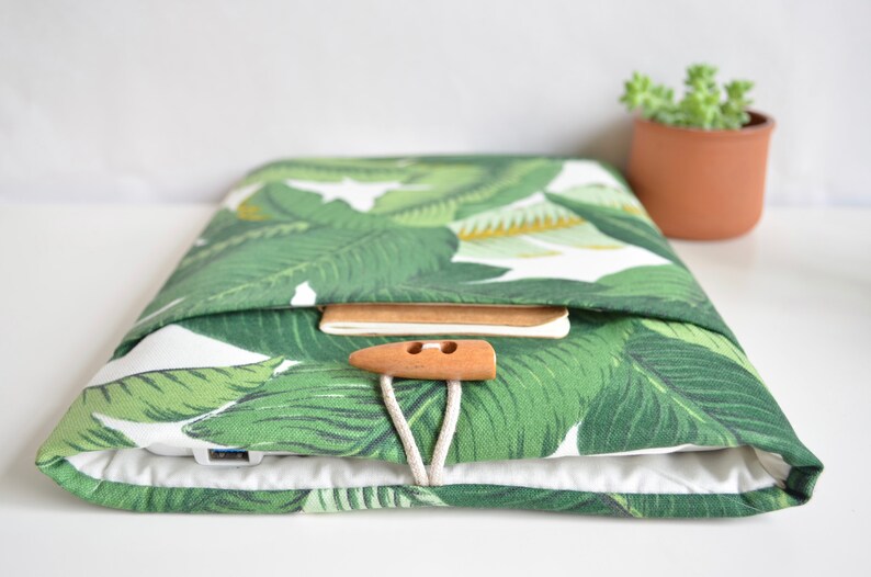 Custom Fit iPad Sleeve Case, Padded With Pocket - Island Hopping - Etsy