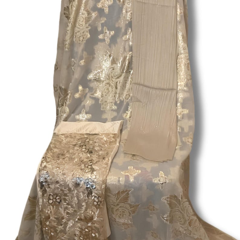 Dirac Bacweyne Set | the Traditional Wedding Dress | Aroos 24-RGF-C1 - Etsy