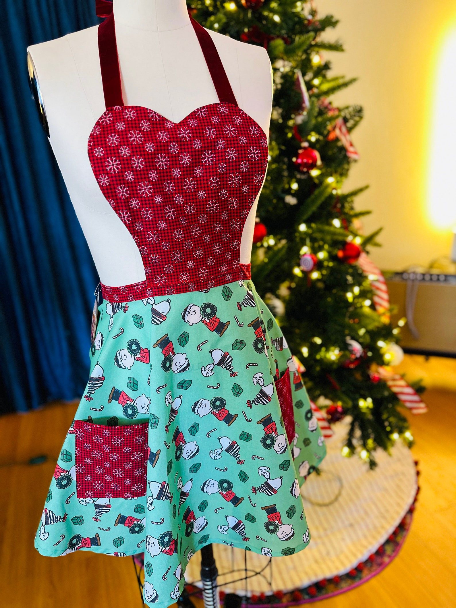 Snoopy Holiday Vintage Inspired Cooking Apron - Etsy