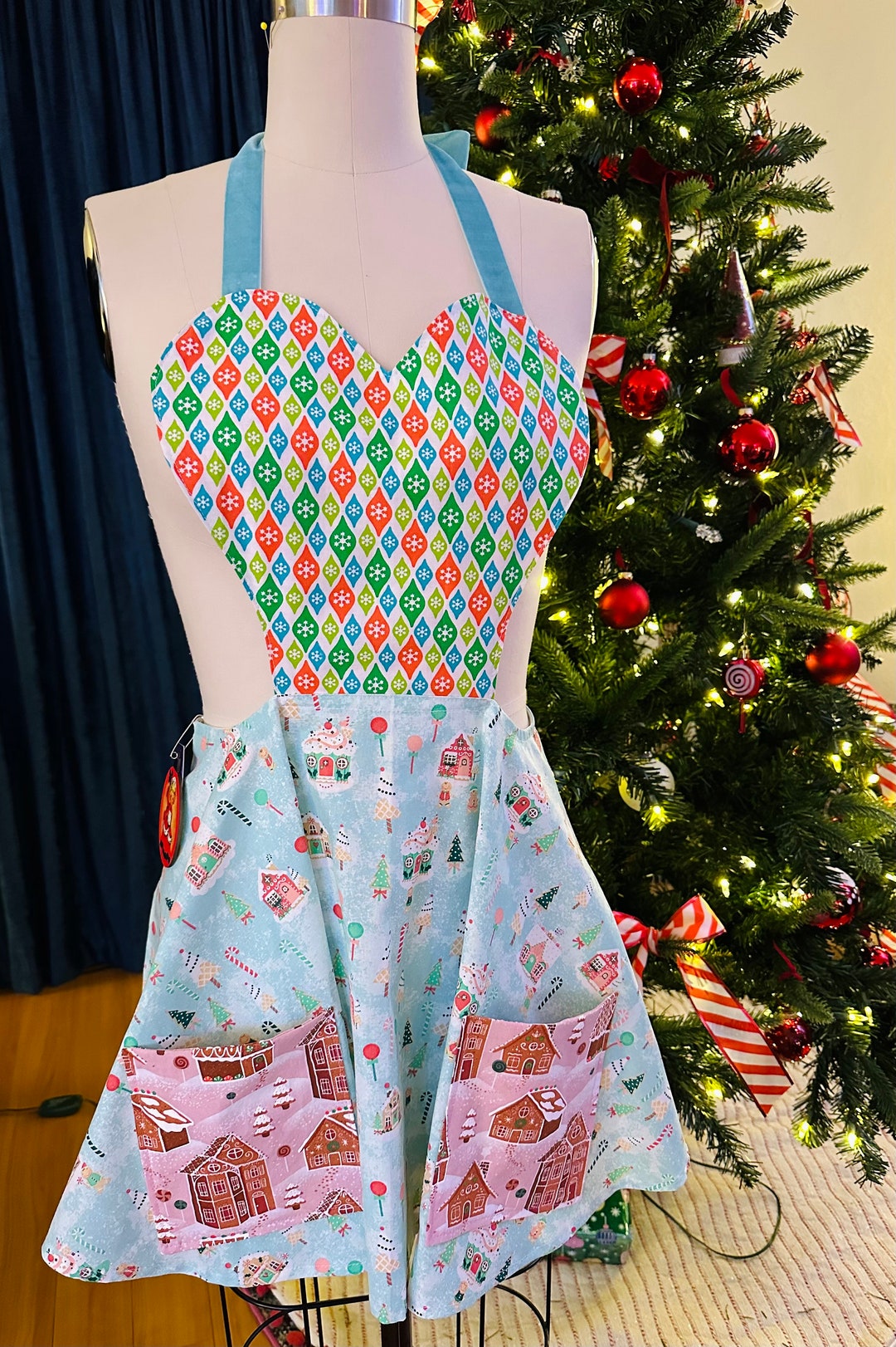 Candy Cottage Holiday Vintage Inspired Apron - Etsy