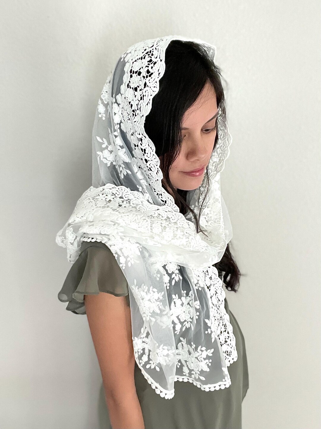 Shawl Wrap Chapel Veil - Traditional Catholic Mass Mantilla - Ivory ...
