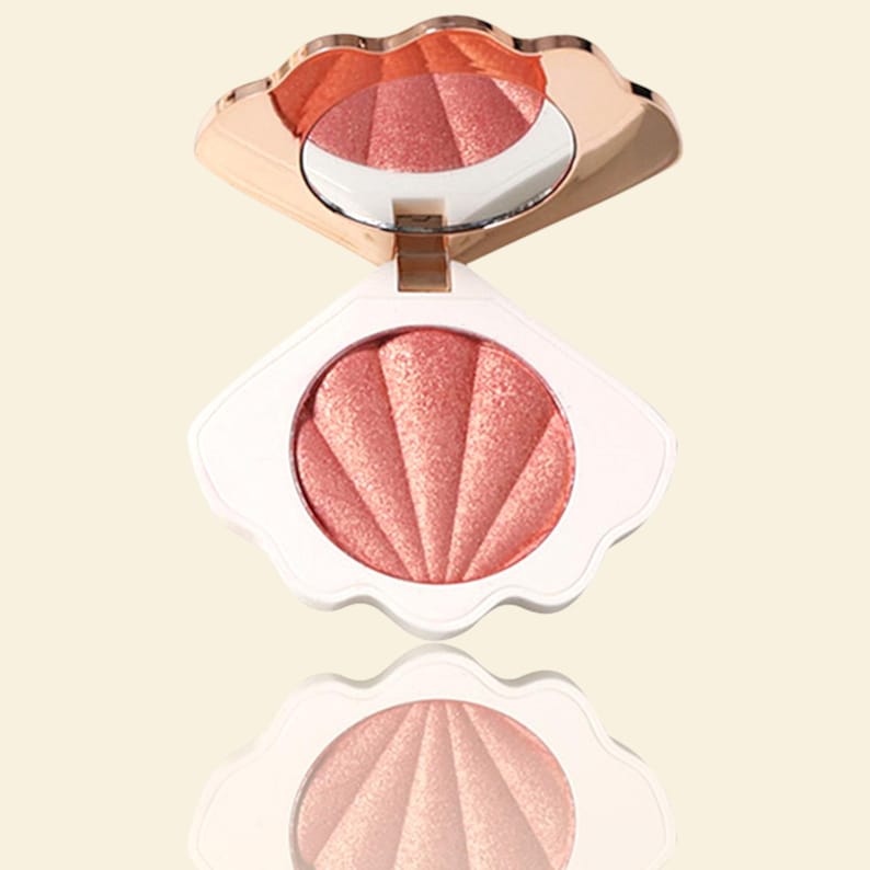 Shell Highlighter With Mushroom and Tear Drop Sponge - Etsy