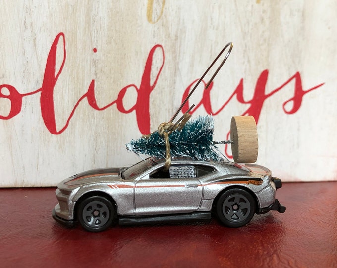 2018 Chevy Copo Camaro Carrying Christmas Tree Ornament - Etsy