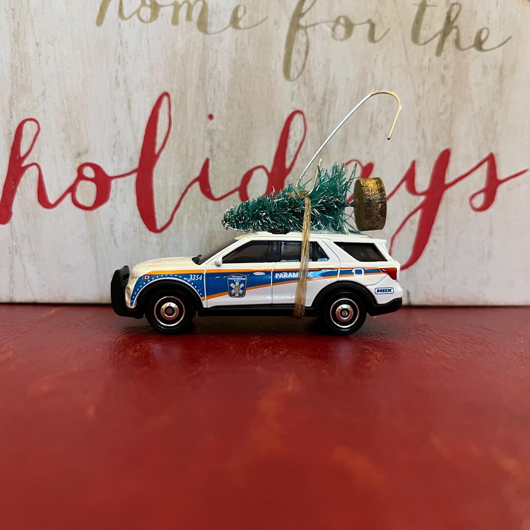 Paramedic SUV Carrying Christmas Tree Ornament - Etsy
