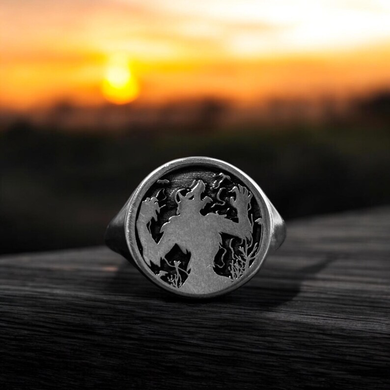 Werewolf Ring, Silver Wolf Howl Signet Ring Women, Wolfman Howling ...