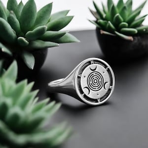 Hecate Sigil Ring, Greek Mythology Signet Ring, Ancient Goddess Pinky ...