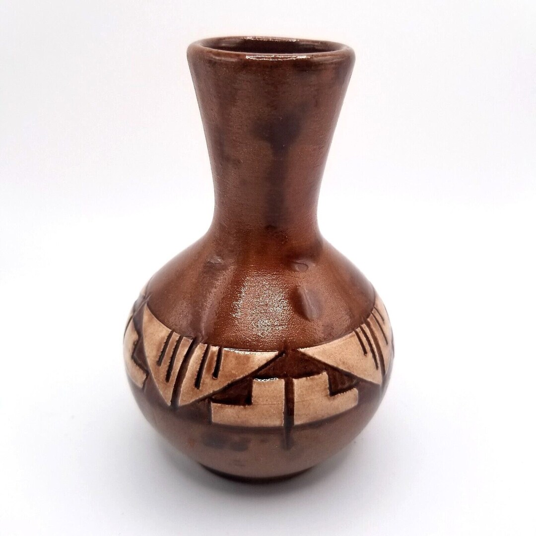 Sioux Vase Native American Pottery SPRCSO Signed Small Brown Bud Vase 4 ...