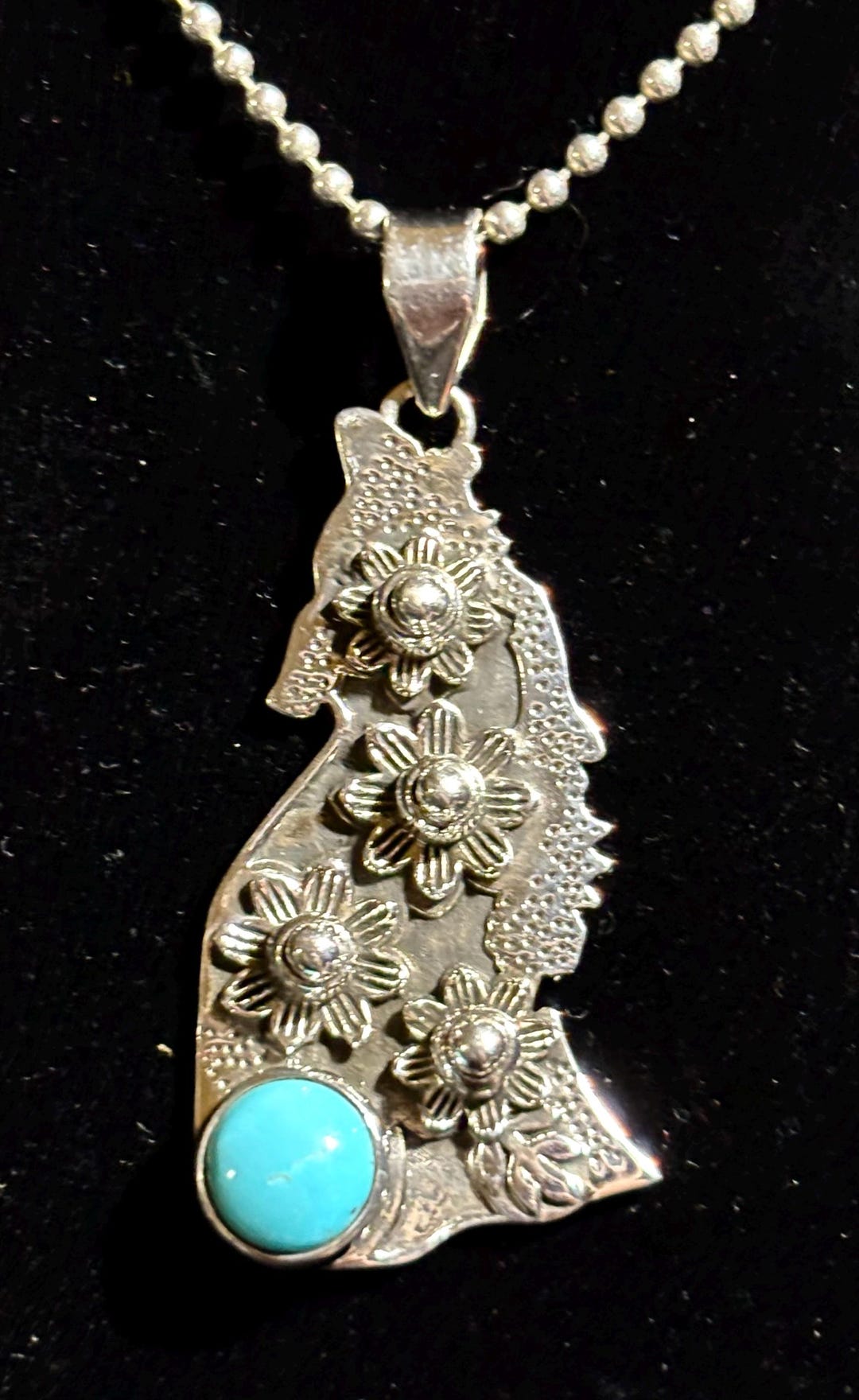 Sterling Silver Howling Wolf With Sterling Chain, and Turquoise ...