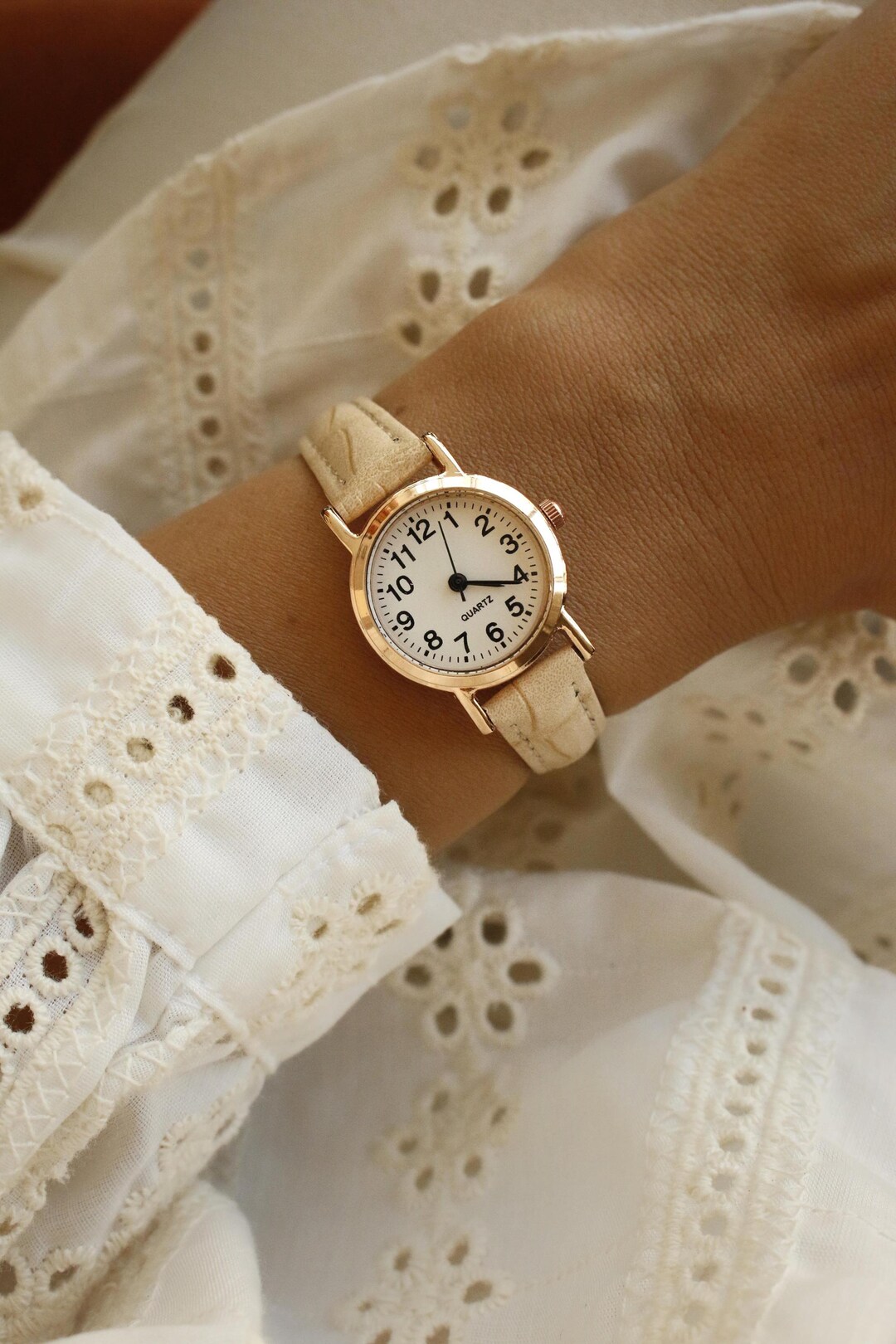 Women's Watches, Round Leather Watch, Women's Watches With Light ...