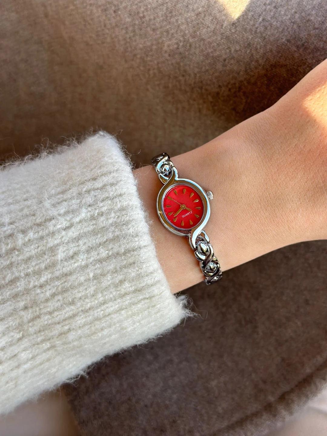 Vintage Watch, Gold Watch, Small Gold Wrist Watch, Vintage Women's ...