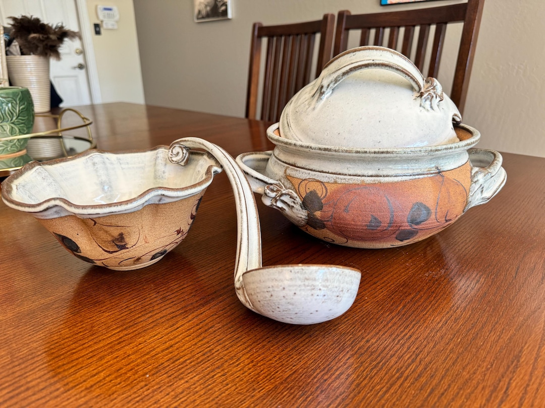 Soup Tureen Set - Mary Jane Classen Pottery - Etsy
