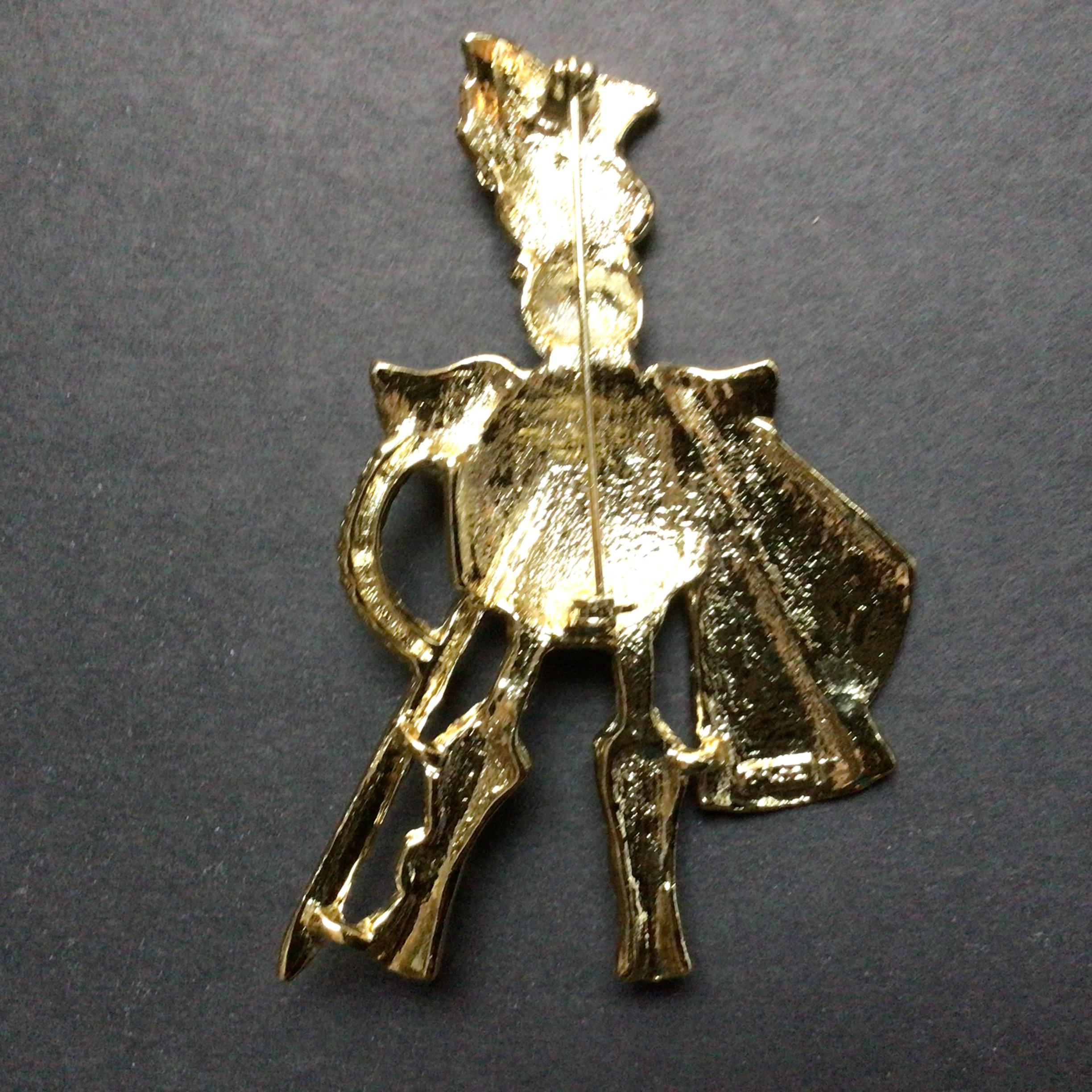 Vintage AJC Gold-tone Knight Brooch - Medieval Warrior Pin - Detailed ...