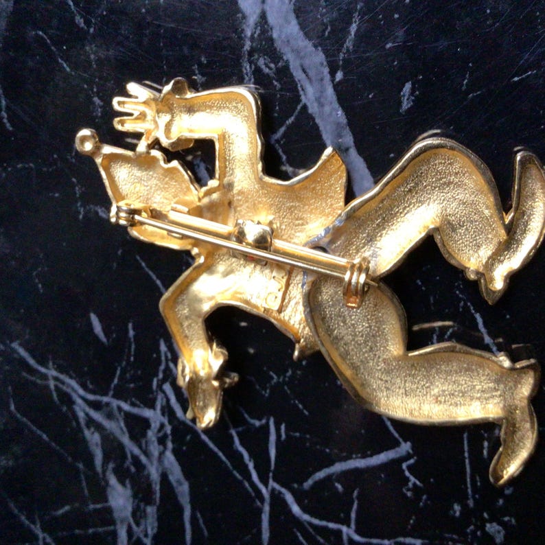 Vintage JJ Gold Tone Clown Brooch Playful Circus Clown Pin With Star ...