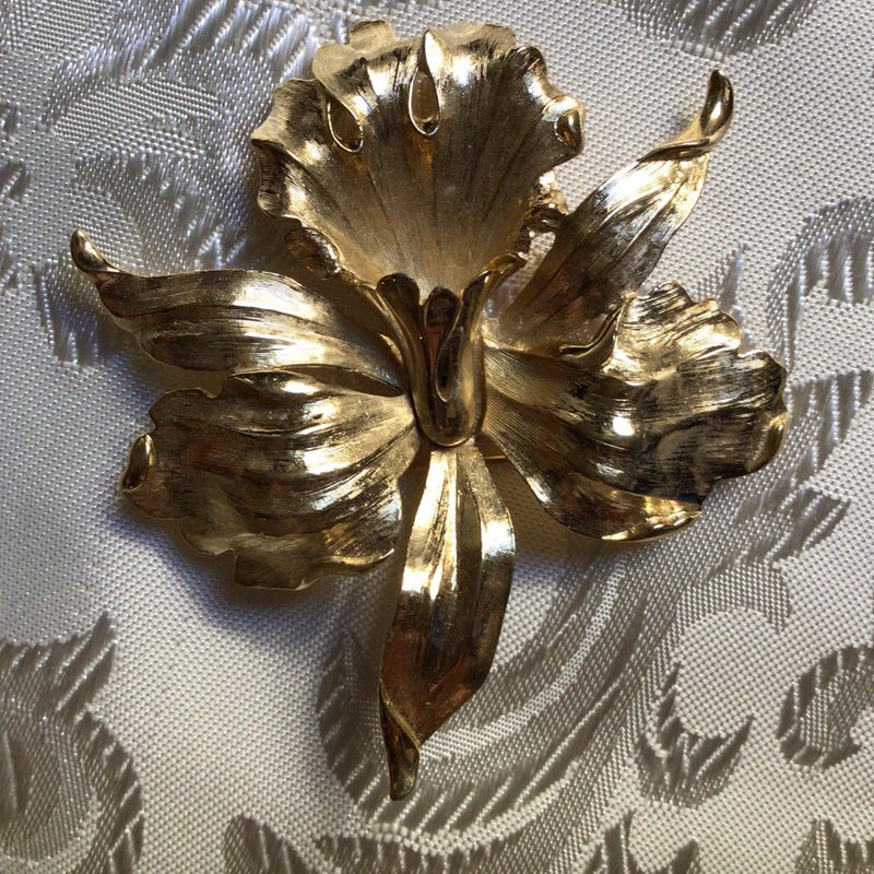 Signed Art Brooch - Etsy