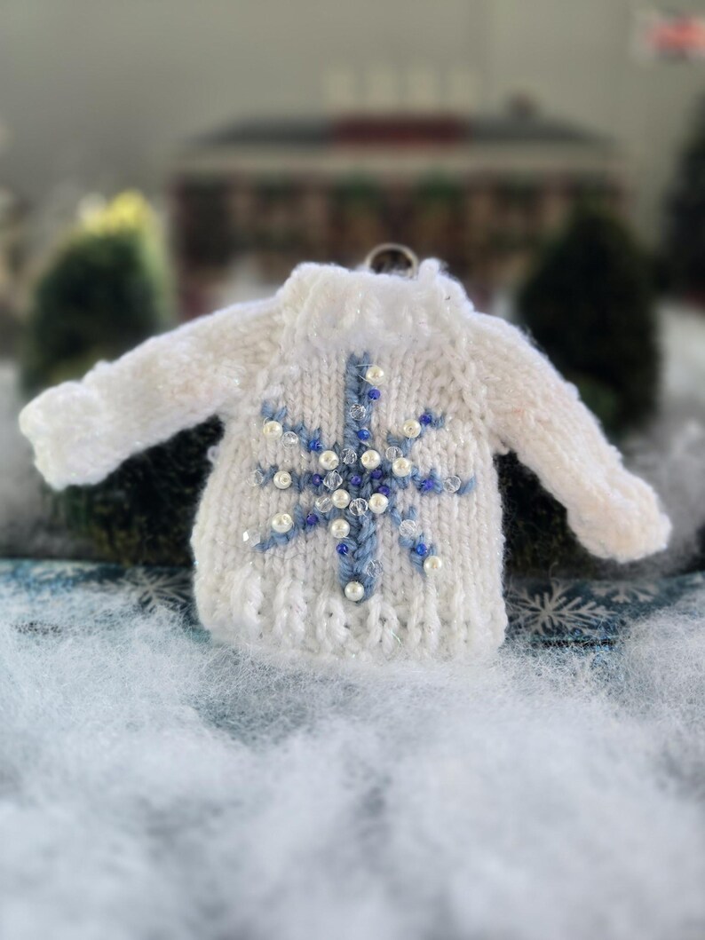 Mini-knit Christmas Sweater Ornament *pattern* - Etsy