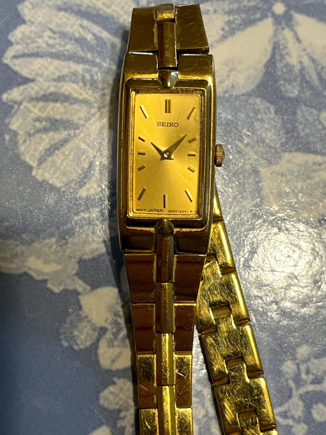 LIKE New LADIES SEIKO Dress Watch 2e20-7479 Yellow - Etsy