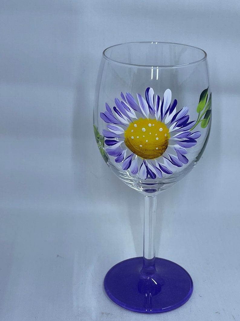 Spring Flower Wine Glasses in Your Choice of Four Colors Hand - Etsy